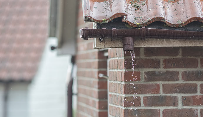 Gutter Leaks Repair in Boise & Meridian | Hunter Rain Gutters